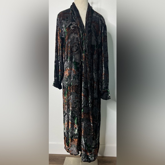 Citron | Jackets & Coats | Citron Santa Monica Velvet Burnout Duster ...